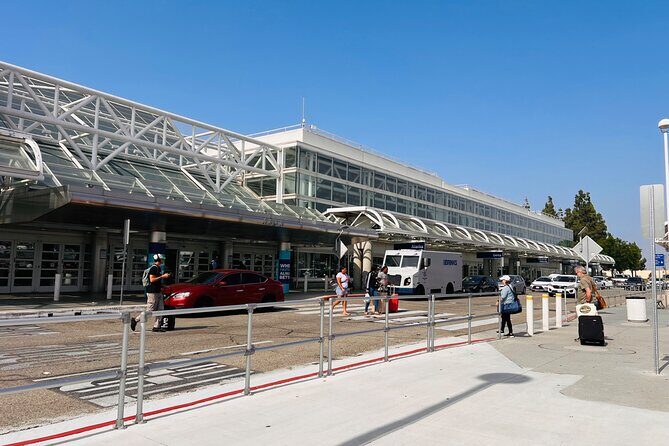 Ontario Private Airport Transfer - FAQ
