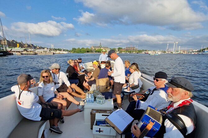 Open Electric Boat Ride in Stockholm with Live-Guide - Exploring the Itinerary: What You Can Expect