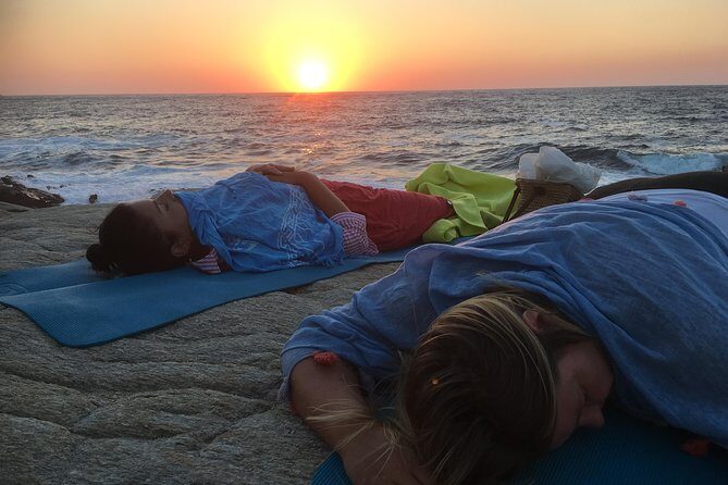 Open Mindfulness & Yoga Classes on the island on donation basis - How the Sessions Are Structured