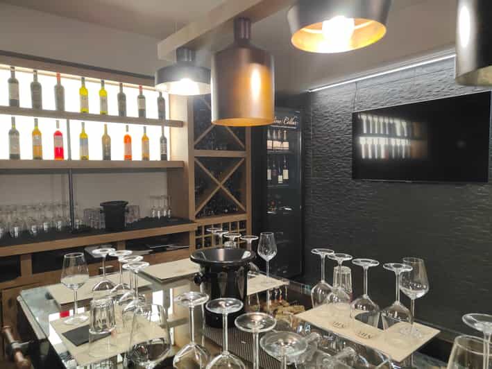Orange & Natural Wines Of Greece with Cheese & Olive Oils - Key Points