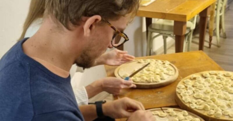 ORECCHIETTE CLASS WITH WINE TASTING & APERITIF - Key Points