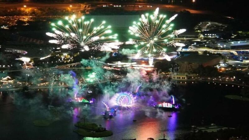Orlando:*Limited Time*Halloween/Christmas Fireworks Tour - An In-Depth Look at the Orlando Fireworks Helicopter Tour