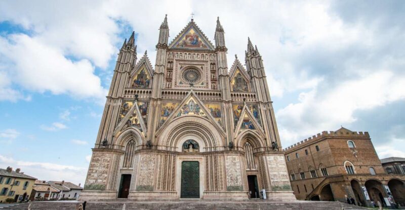 Orvieto Walking Tour including Duomo tickets - Wrapping Up at Piazza del Popolo