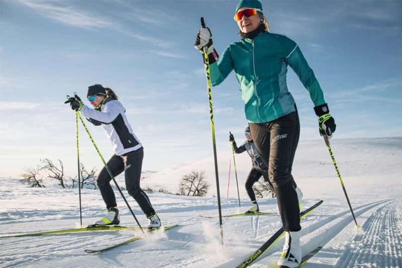 Oslo: Cross Country Skiing Equipment with private lesson - Exploring the Experience in Detail  
