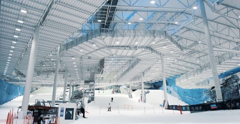 Oslo: Day Pass for Downhill Skiing at SNØ Ski Dome - An Inside Look at SNØ Ski Dome