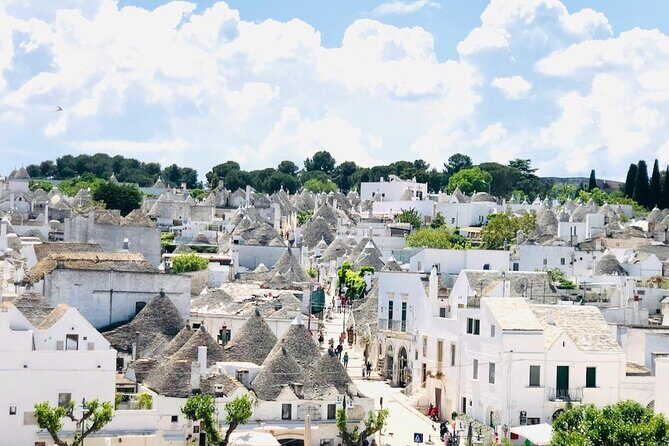 Ostuni, Alberobello and Polignano a Mare. Departing from Lecce - FAQs