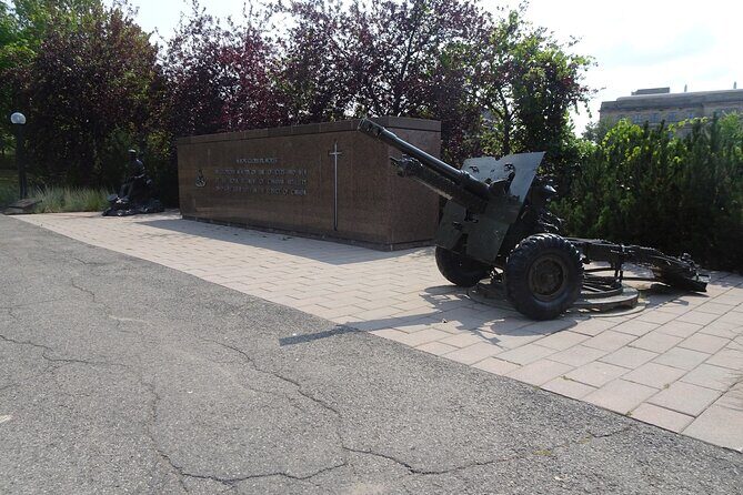 Ottawa Rideau River self guided walking tour and scavenger hunt - Who Will Love This Tour?