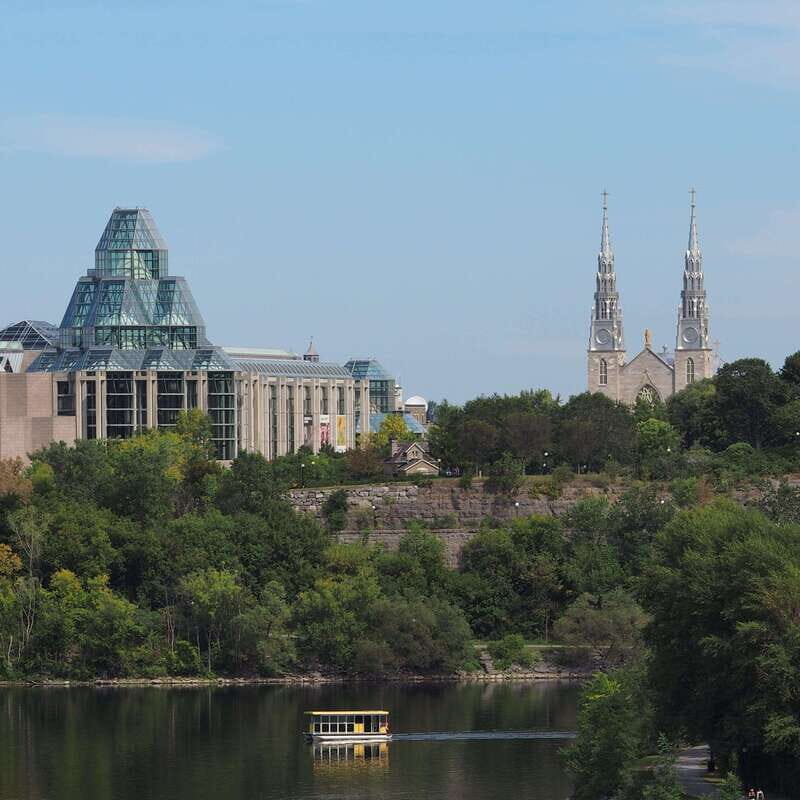 Ottawa: Walking Tour in the Heart of the Capital - Exploring Ottawa’s Top Sights with a Passionate Guide