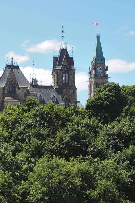 Ottawa: Walking Tour in the Heart of the Capital - Why the Guide Makes All the Difference