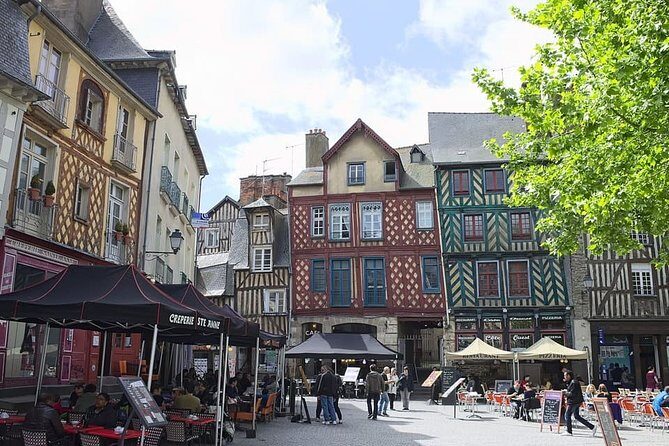 Outdoor escape game | The headquarters of Rennes - What Makes the Experience Special