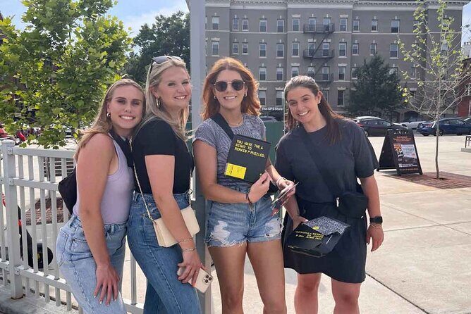 Outdoor Escape Room in Old Town Chicago - Key Points