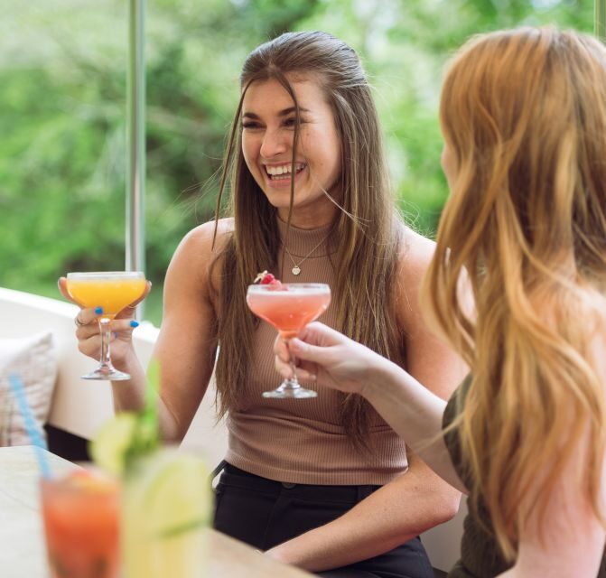 Oxford: Evening Sightseeing River Cruise with a Cocktail - A Closer Look at the Experience