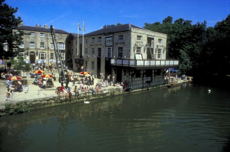 Oxford: Guided Sightseeing River Cruise - The Authentic Feel and Small-Group Experience