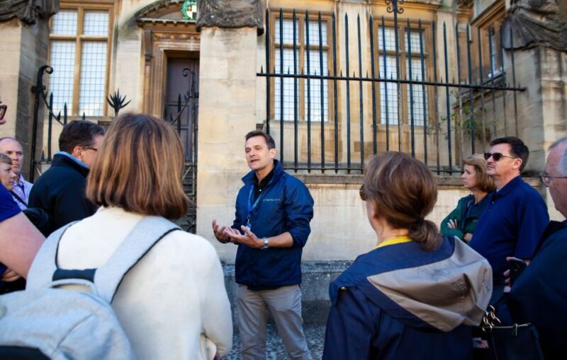 Oxford: Private Walking Tour with University Alumni Guide - FAQ