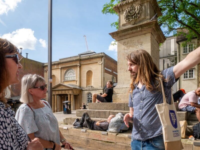 Oxford: The Original Uncomfortable Oxford Tour - The Guide’s Perspective: Authentic and Well-Informed