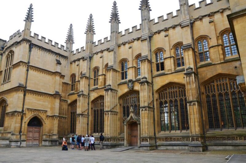 Oxford: University and City Walking Tour with Alumni Guide - Who Will Love This Tour?