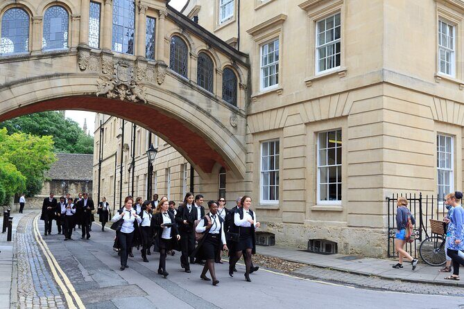 Oxford University Walking Tour by Alumni & Optional New College - The Itinerary: What to Expect