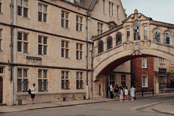 Oxford University Walking Tour by Alumni & Optional New College - FAQ