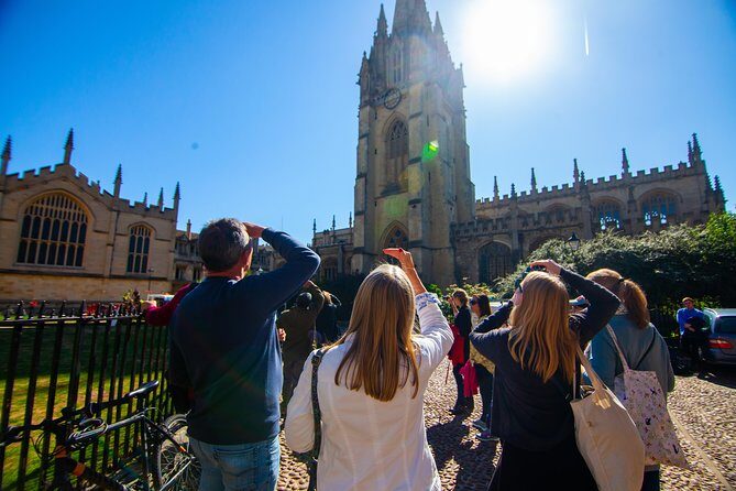 Oxford University Walking Tour With University Alumni Guide - What Sets This Tour Apart