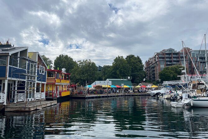 Paddling Inner Harbour - Downtown Victoria BC - Discovering Downtown Victoria from the Water