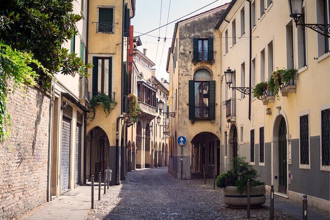 Padua Scavenger Hunt and Highlights Self Guided Audio Tour - FAQ