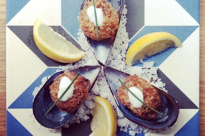 Paella Class & Bottomless Wine: Las Ramblas Views - The Guides and Their Impact