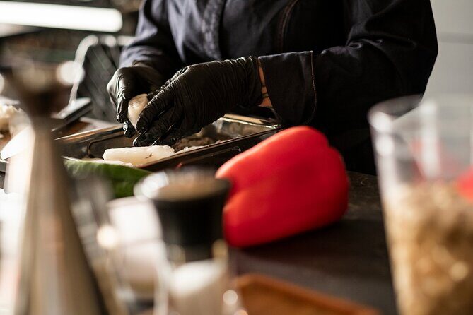 Paella Cooking Class with English Guide in Malaga - The Market Visit: A Taste of Malaga’s Freshness