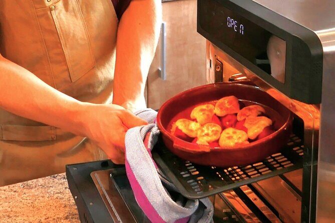 Paella & market in small group with Valencias Champion 2025 - FAQ  