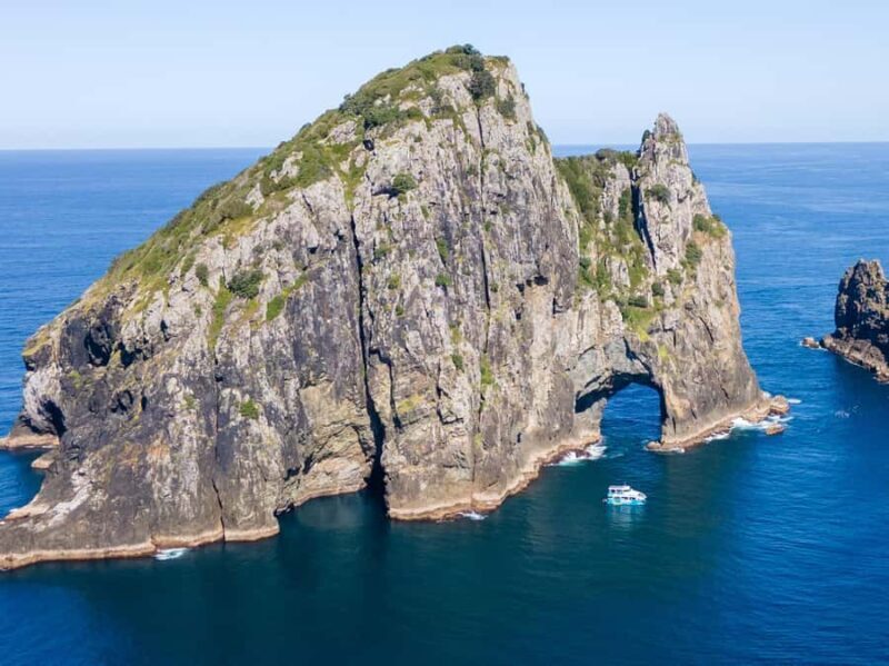 Paihia/Russell: Hole in the Rock Cruise with 2 Island Stops - Introduction