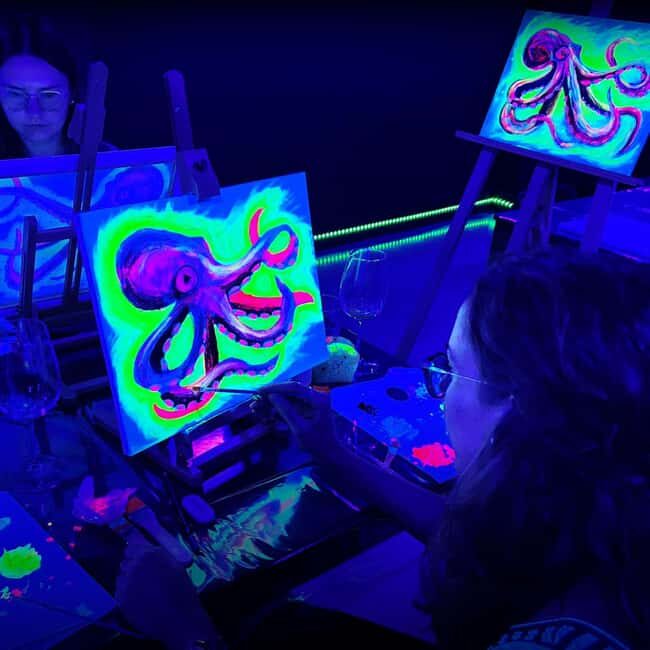 Paint & Wine in Barcelona: art, wine, and music in a unique atmosphere - Introduction to the Experience
