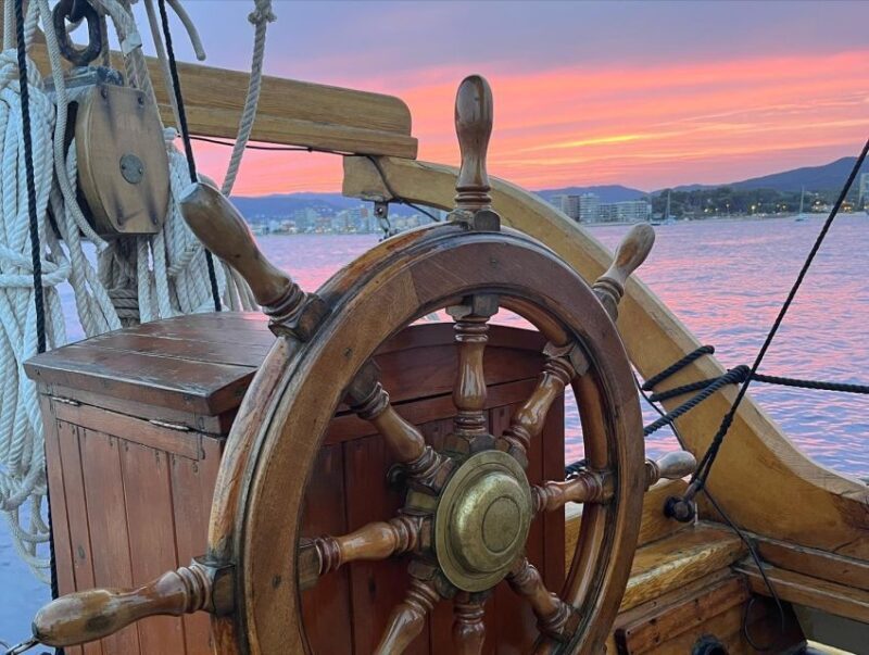 Palamós: Sunset Boat Tour with Glass of Cava - Who Would Love This Tour?