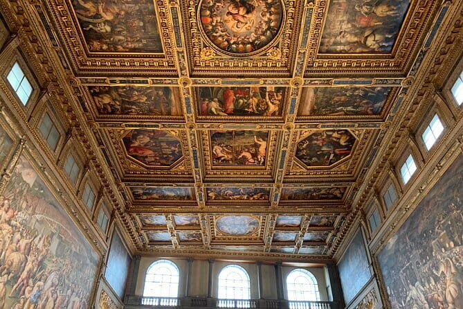 PALAZZO VECCHIO Private tour in Florence - Key Points