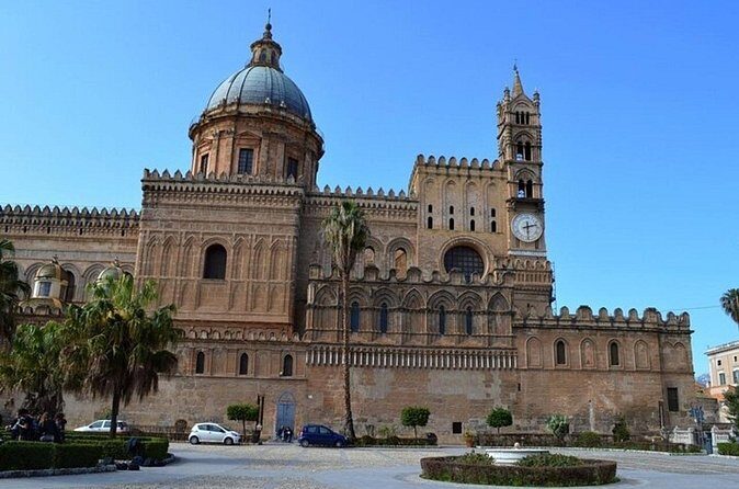 Palermo Historic Markets and Monuments Walking Tour With A Guide - Authenticity & Local Flavor