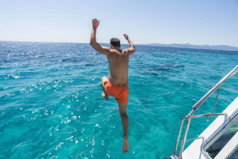 Palma de Mallorca: Cala Vella Snorkeling Adventure - Guide and Crew: What Sets Them Apart