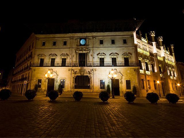 Palma de Mallorca: Old Town Atmospheric Evening Tour - Frequently Asked Questions