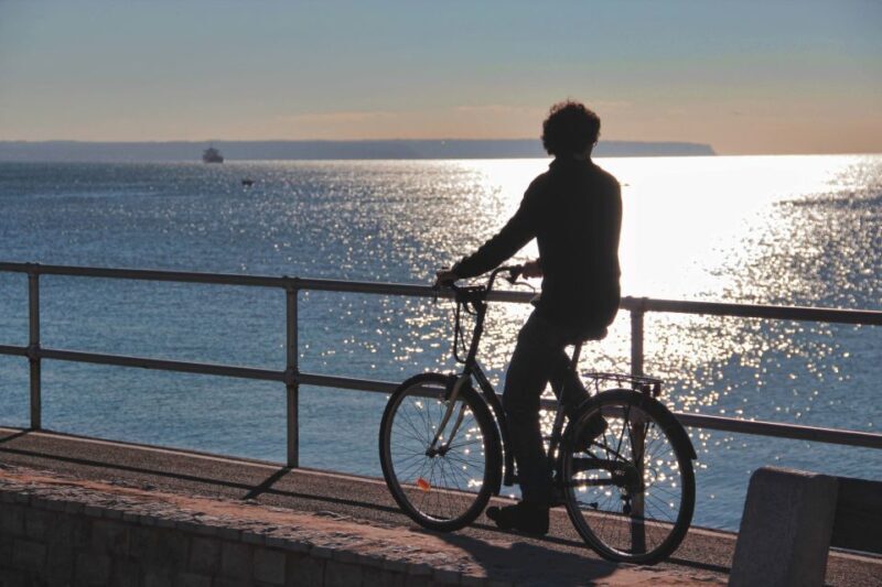 Palma de Mallorca Old Town Guided Bike Tour (Small Groups) - Why Choose the Palma Old Town Bike Tour?