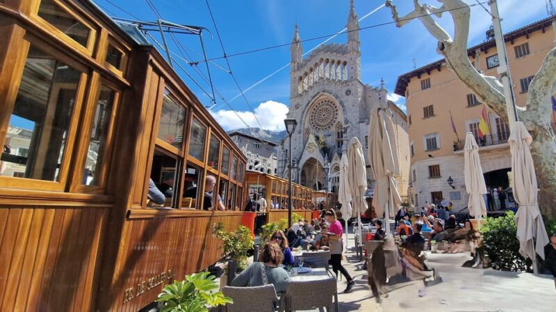 PALMA DE MALLORCA & SOLLER MIT BAHN & STADTFÜHRUNG ab Palma - Discovering Palma de Mallorca: From City Streets to Hidden Gems