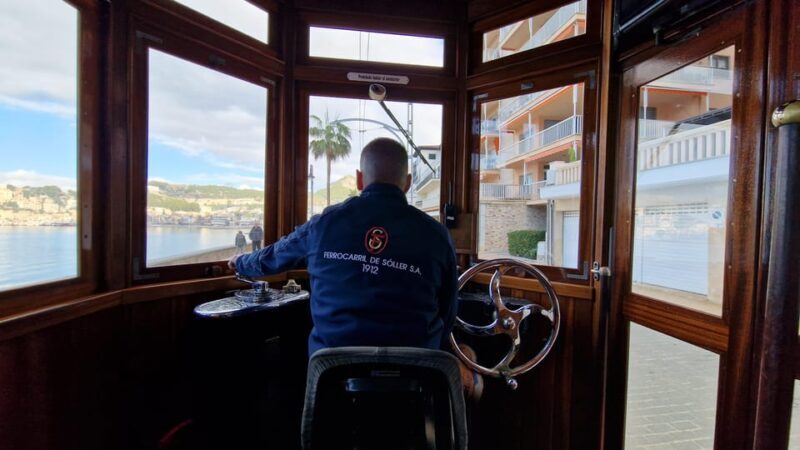PALMA DE MALLORCA & SOLLER MIT BAHN & STADTFÜHRUNG ab Palma - The Charm of Soller and Puerto Soller on a Century-Old Wooden Tram