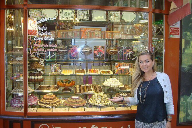 Palma old town tour with Wine & Tapas Tastings - An In-Depth Look at the Palma Old Town Tour with Wine & Tapas Tastings