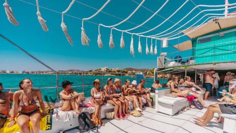 Palma: Punta Negra and Ses Illetes Boat Trip with Live Music - Who Is This Tour Best For?