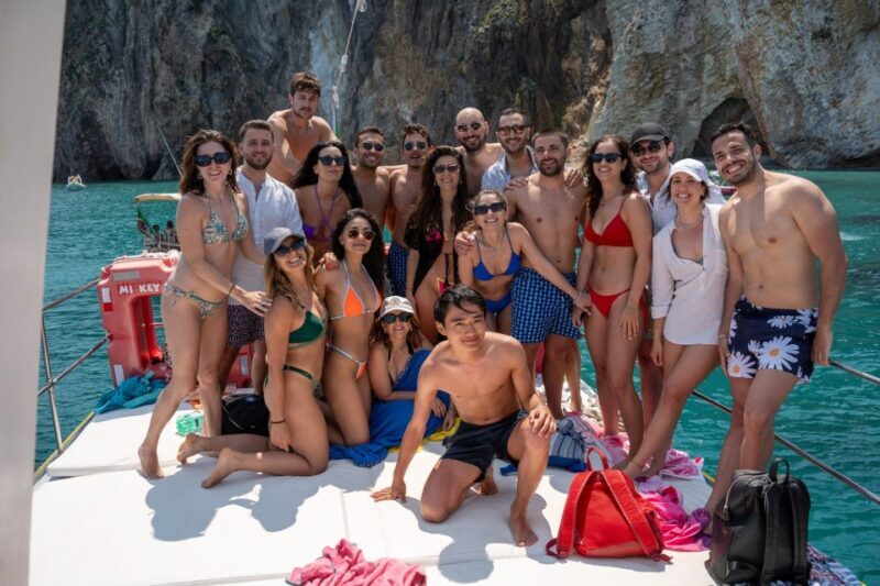 Palmarola: Boat tour with lunch on board - An In-Depth Look at the Experience