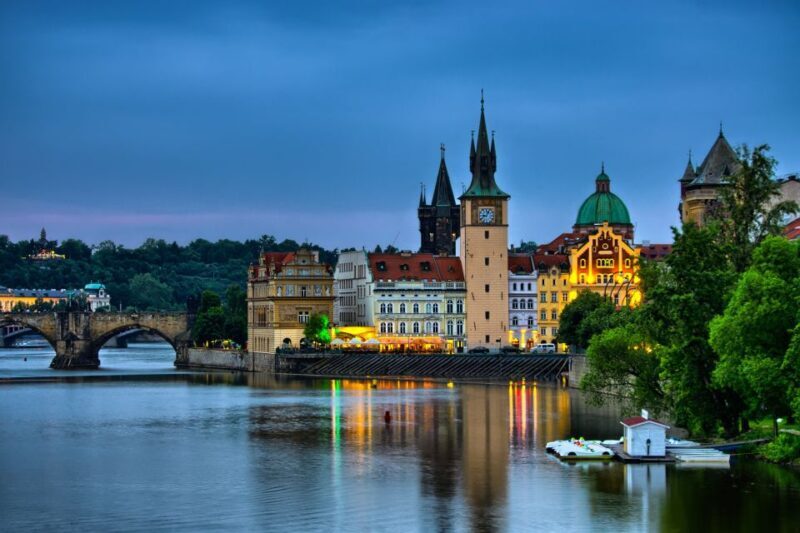 Panoramic Views of Prague Evening Walking Tour - FAQ