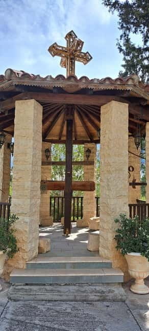 Paphos: Troodos Mountains Jeep Tour with Wine Tasting - The Ancient Olive Tree and Aphrodites Birthplace