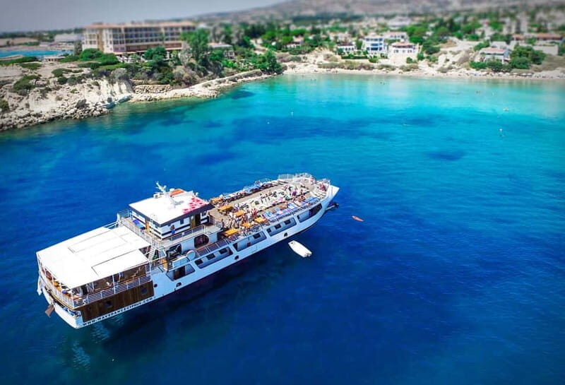 Paphos: Wave Dancer Full Day Sunshine Cruise All Inclusive - Entertainment and Activities