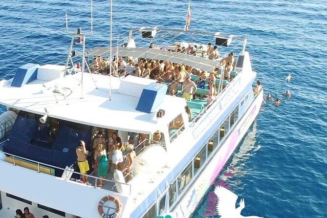 Paradise 4h Catamaran Tour of Mallorca and Puerto Andratx - Frequently Asked Questions