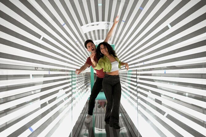 Paradox Museum Barcelona - Exploring the Exhibits in Detail