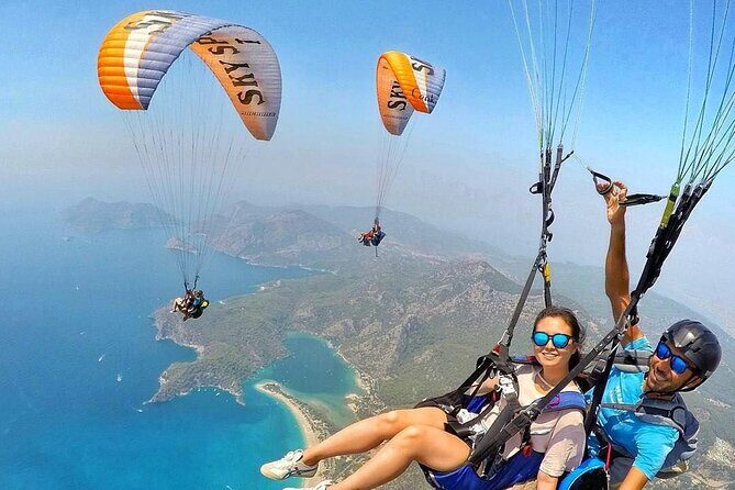 Paragliding Experience at the Peerless Cleopatra Beach - What to Expect from Your Paragliding Tour