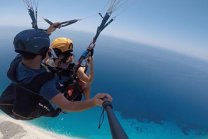 Paragliding in Vlore - What to Expect from the Vlore Paragliding Tour