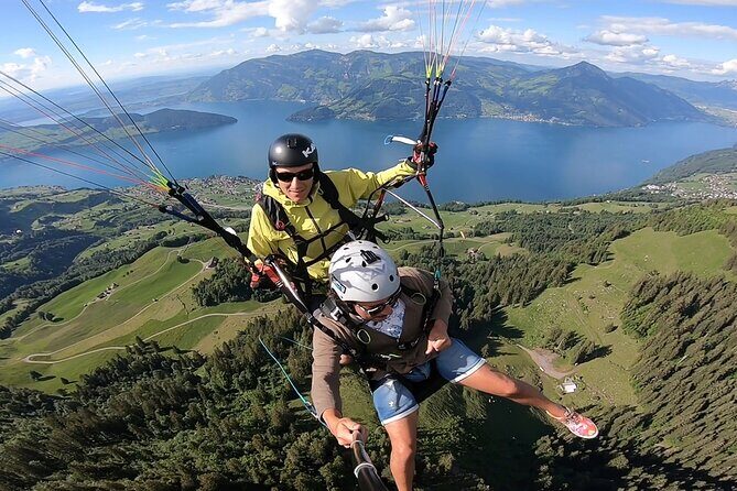 Paragliding Tandem in Switzerland - Who Should Consider This Tour?