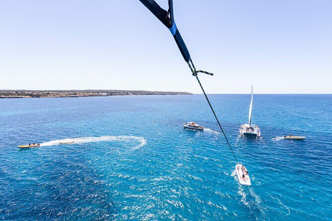 Parasailing in the Bay of Palma - In-Depth Look at the Parasailing Experience